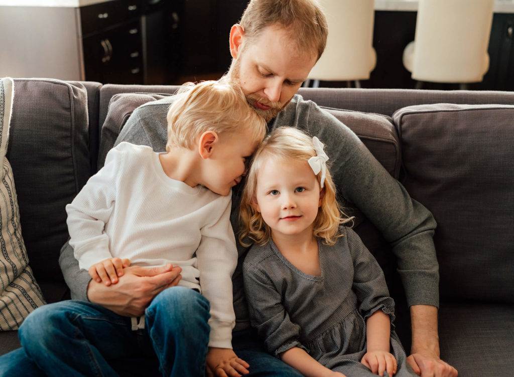 Reasons to Consider an In-Home Newborn Session