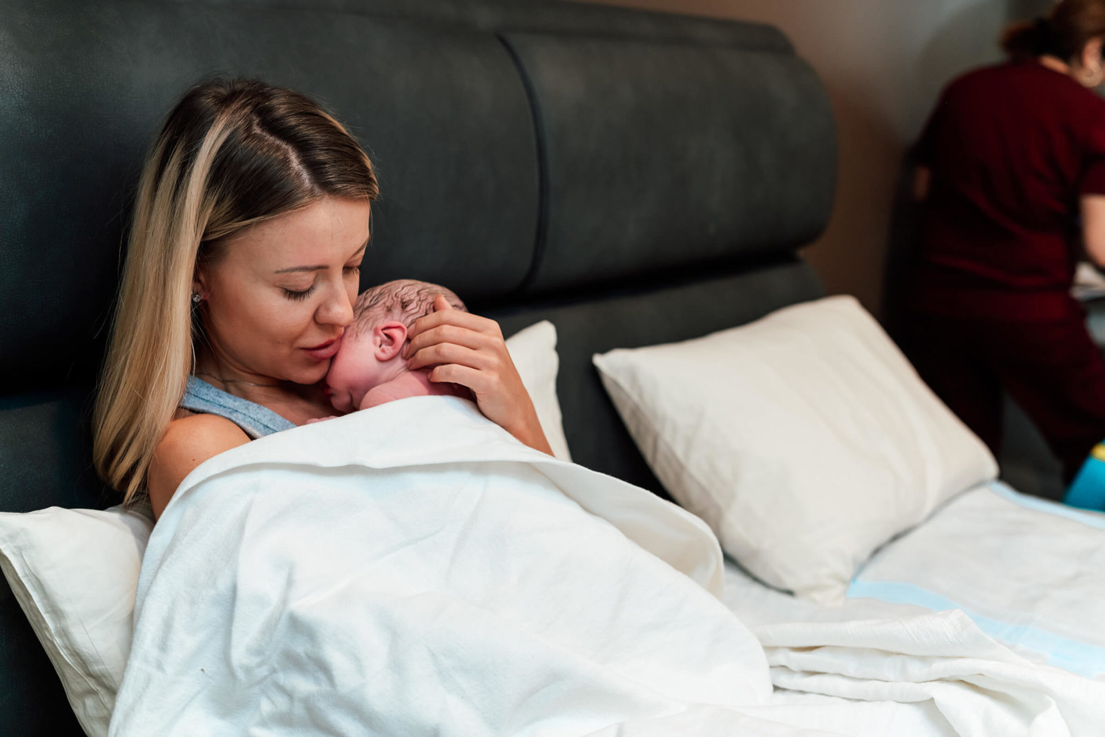 A Beautiful Birth at Serenity Birth Center - littleloophotography.com